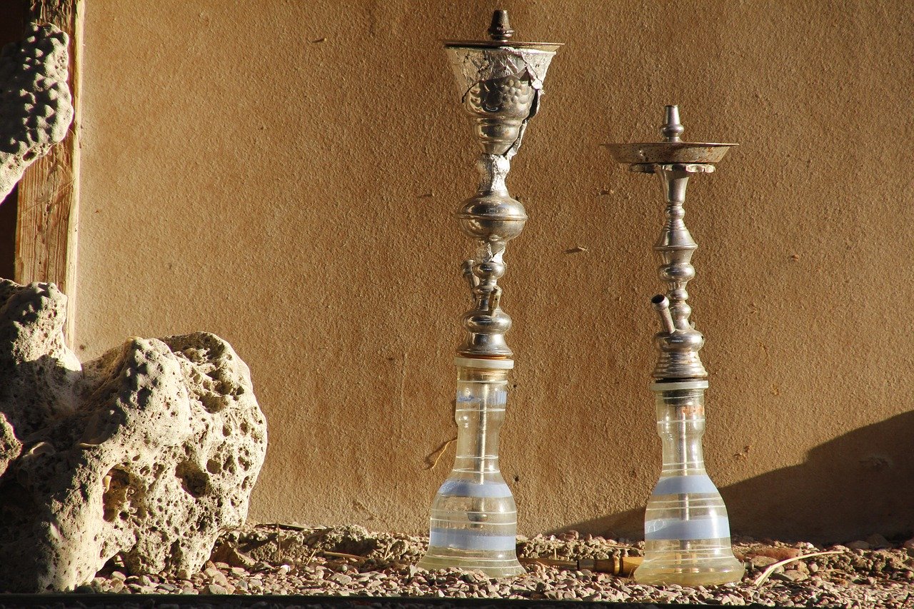 Shisha: Ein aktueller Trend mit Geschichte, Tradition und einer ...